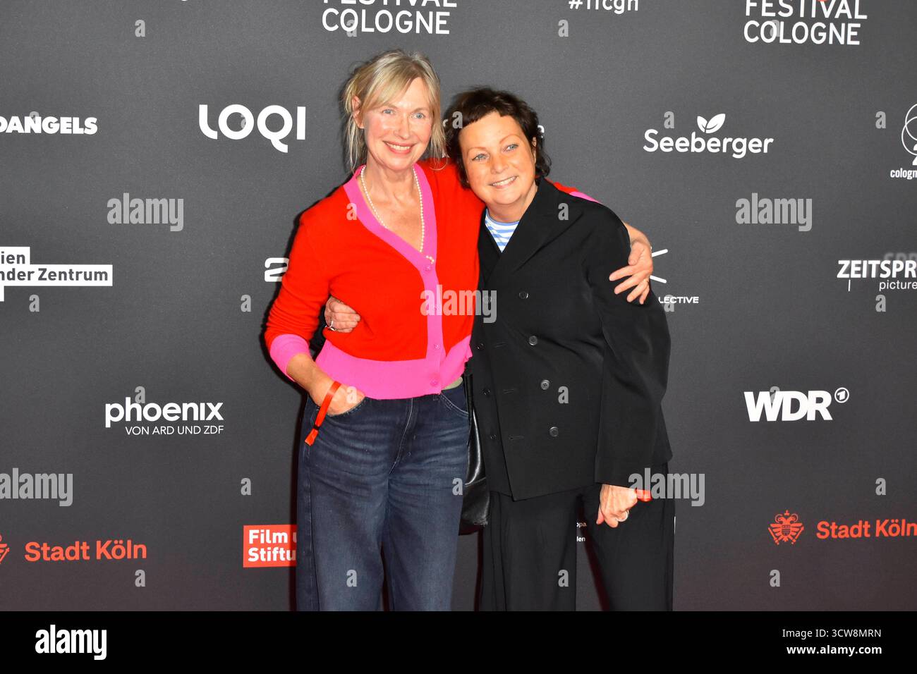 abb Therese Haemer Dr. Martina Richter auf dem roten Teppich bei der ...