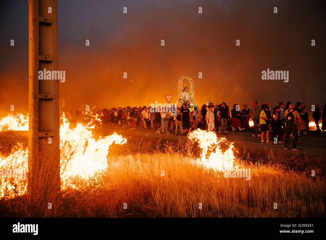 Procesion del fuego hi-res stock photography and images - Alamy