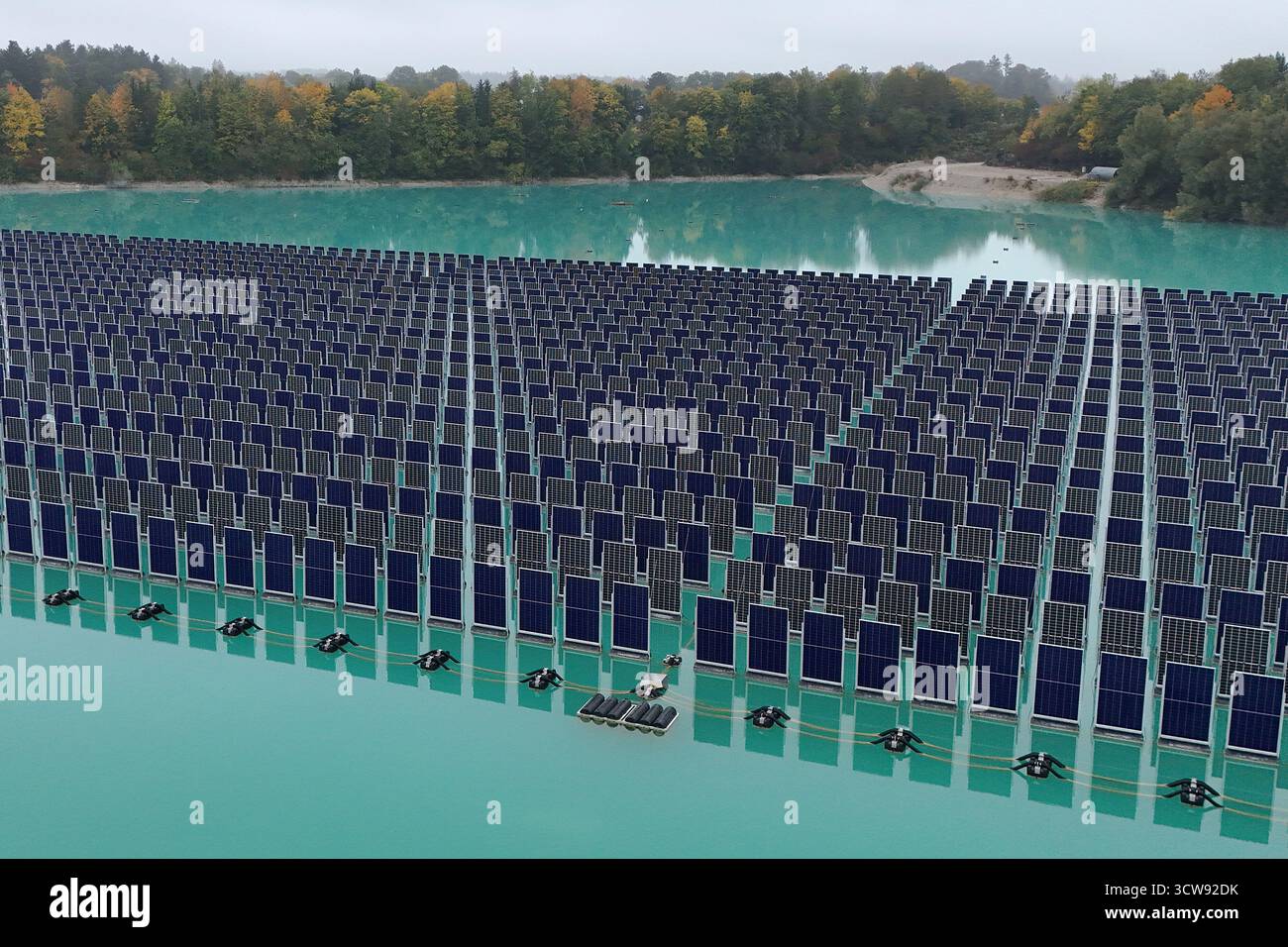 World premiere in Bavaria: Commissioning of the SKipp floating PV ...