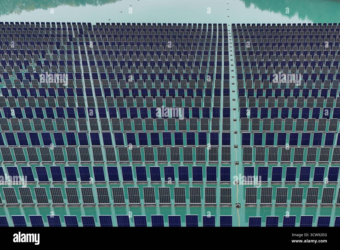 World premiere in Bavaria: Commissioning of the SKipp floating PV ...