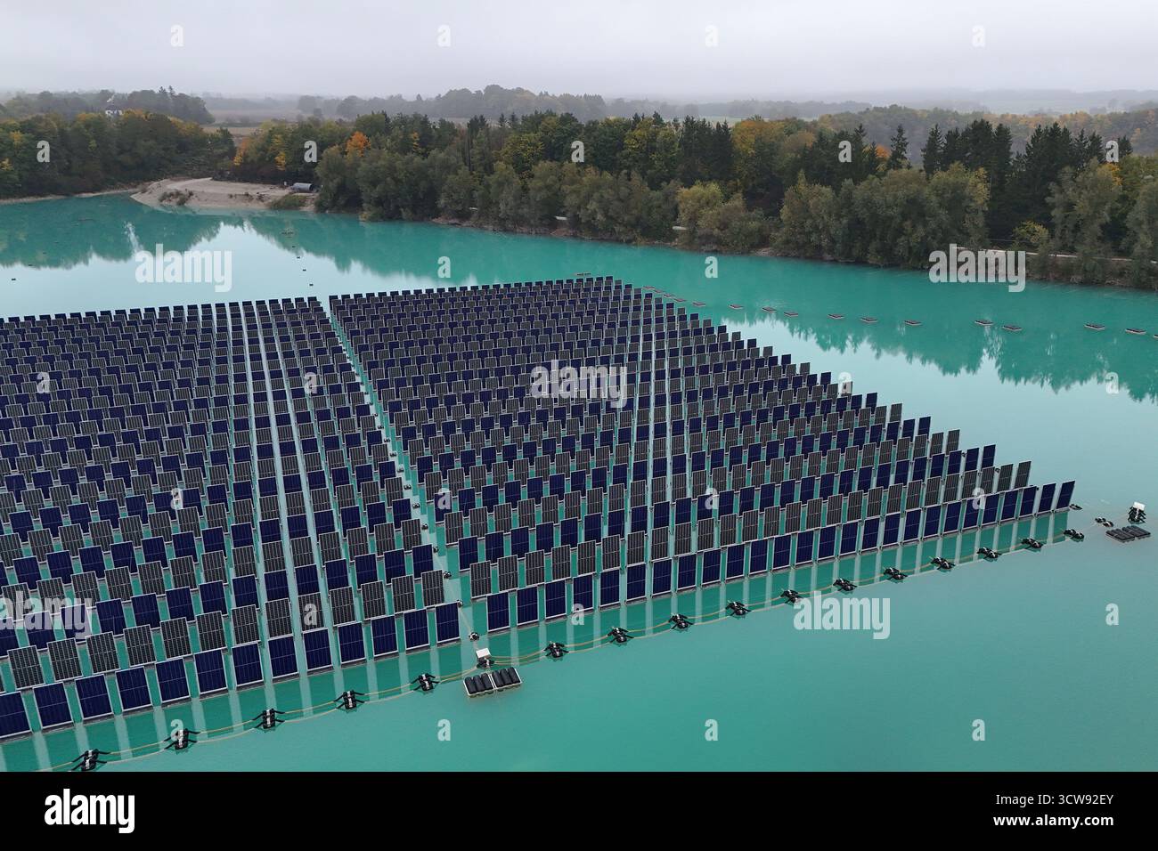 World premiere in Bavaria: Commissioning of the SKipp floating PV ...