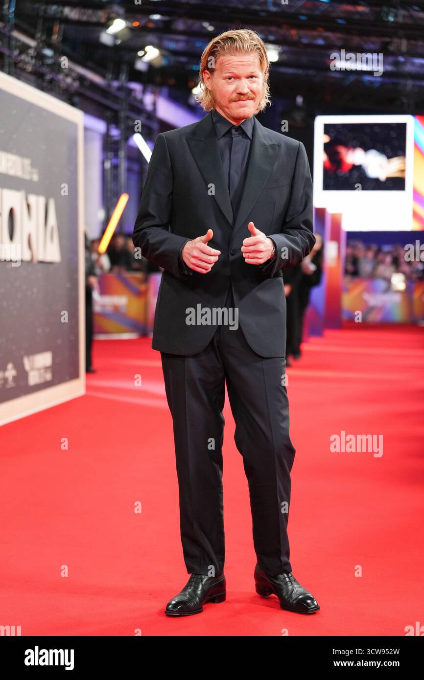 Jesse Plemons poses for photographers upon arrival at the premiere of ...