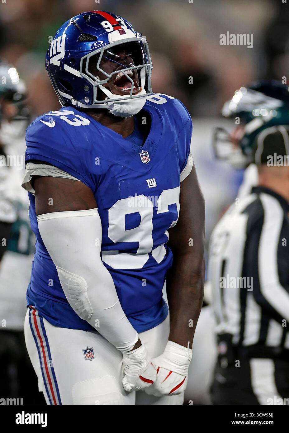 New York Giants defensive tackle Rakeem Nunez-Roches (93) reacts during ...