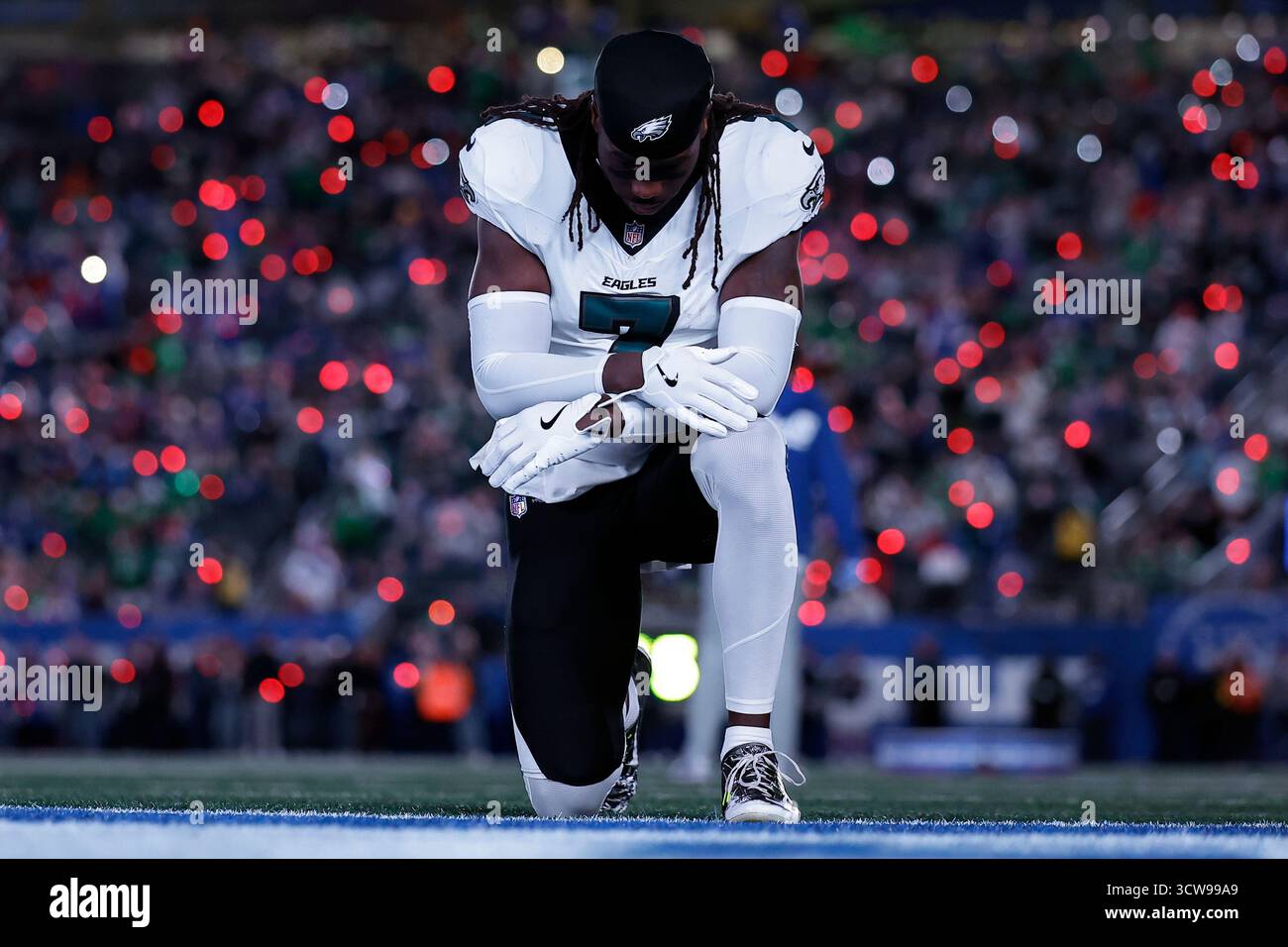 Philadelphia Eagles cornerback Kelee Ringo (7) takes a knee during the ...