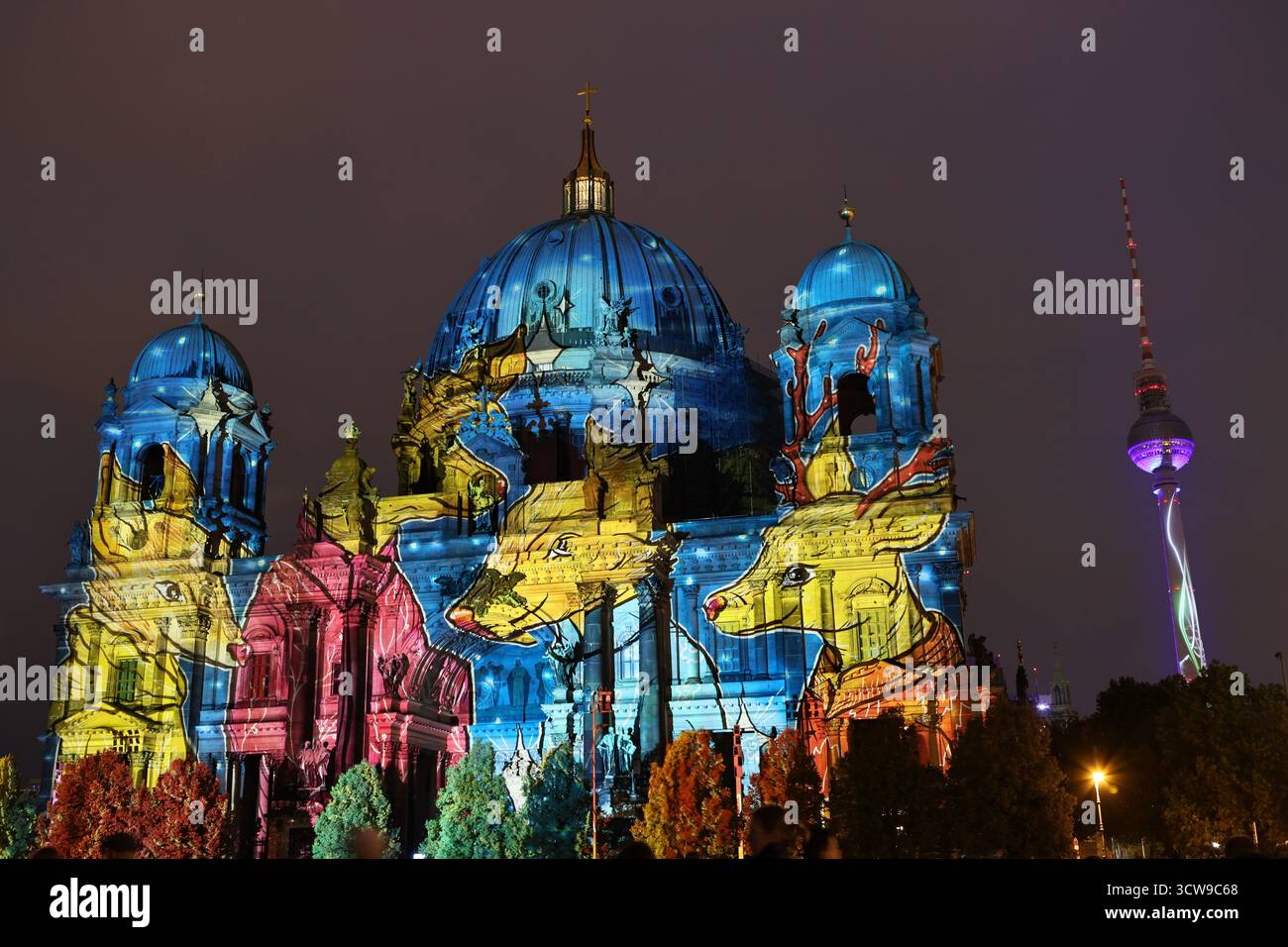 10/09/2025, Berlin, Germany.Illumination at the Berliner Dom, or Berlin ...