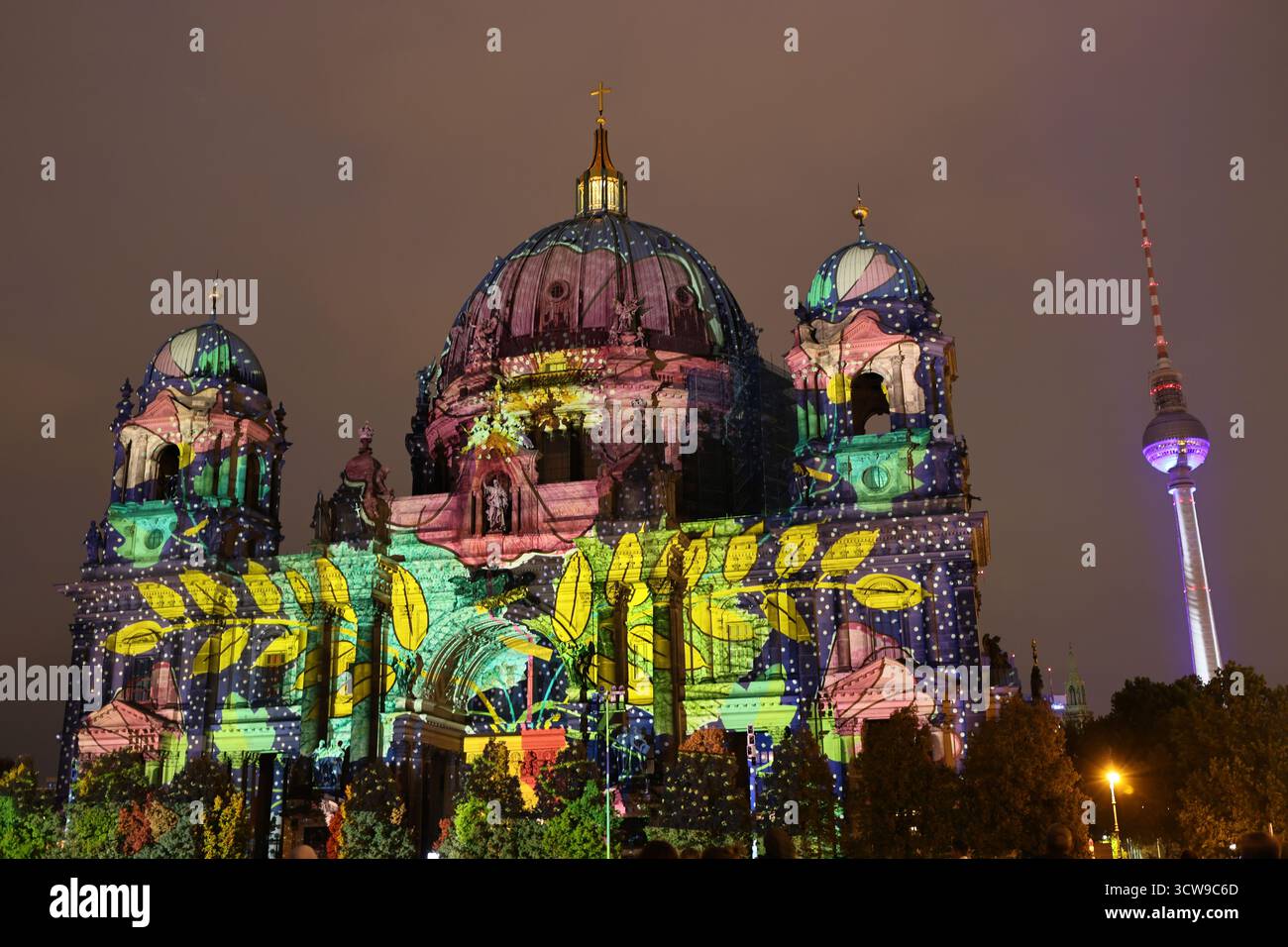 10/09/2025, Berlin, Germany.Illumination at the Berliner Dom, or Berlin ...