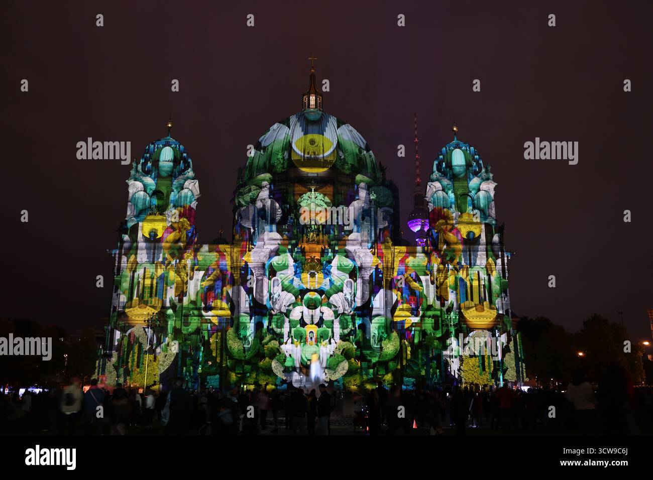 10/09/2025, Berlin, Germany.Illumination at the Berliner Dom, or Berlin ...