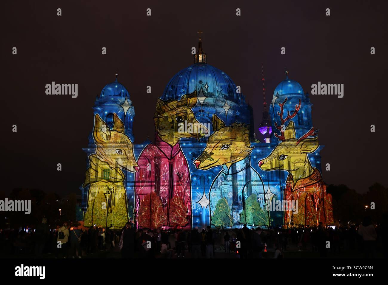 10/09/2025, Berlin, Germany.Illumination at the Berliner Dom, or Berlin ...