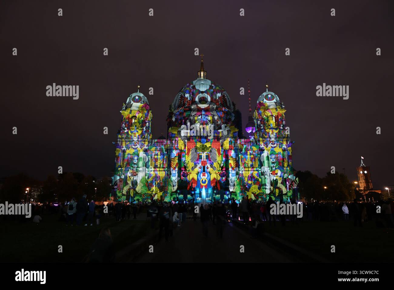 10/09/2025, Berlin, Germany.Illumination at the Berliner Dom, or Berlin ...