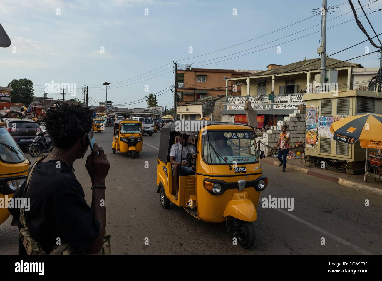 Andoany transport hi-res stock photography and images - Alamy