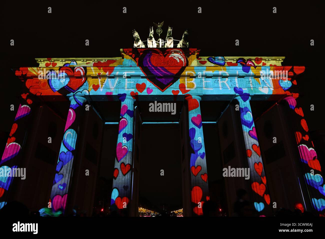 10/09/2025, Berlin, Germany.Illumination at the Brandenburger Tor. The ...
