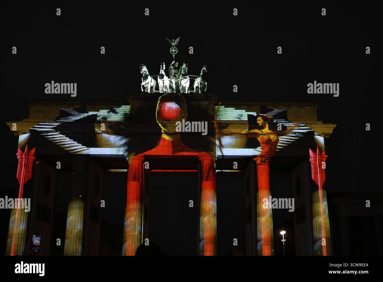 10/09/2025, Berlin, Germany.Illumination at the Brandenburger Tor. The ...