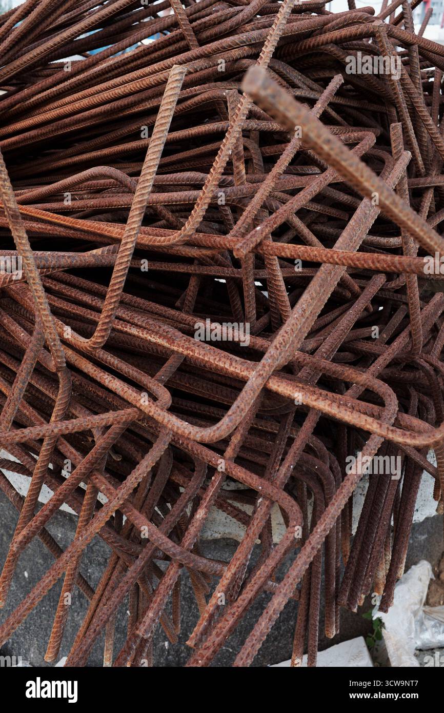 Tangled rebar hi-res stock photography and images - Alamy