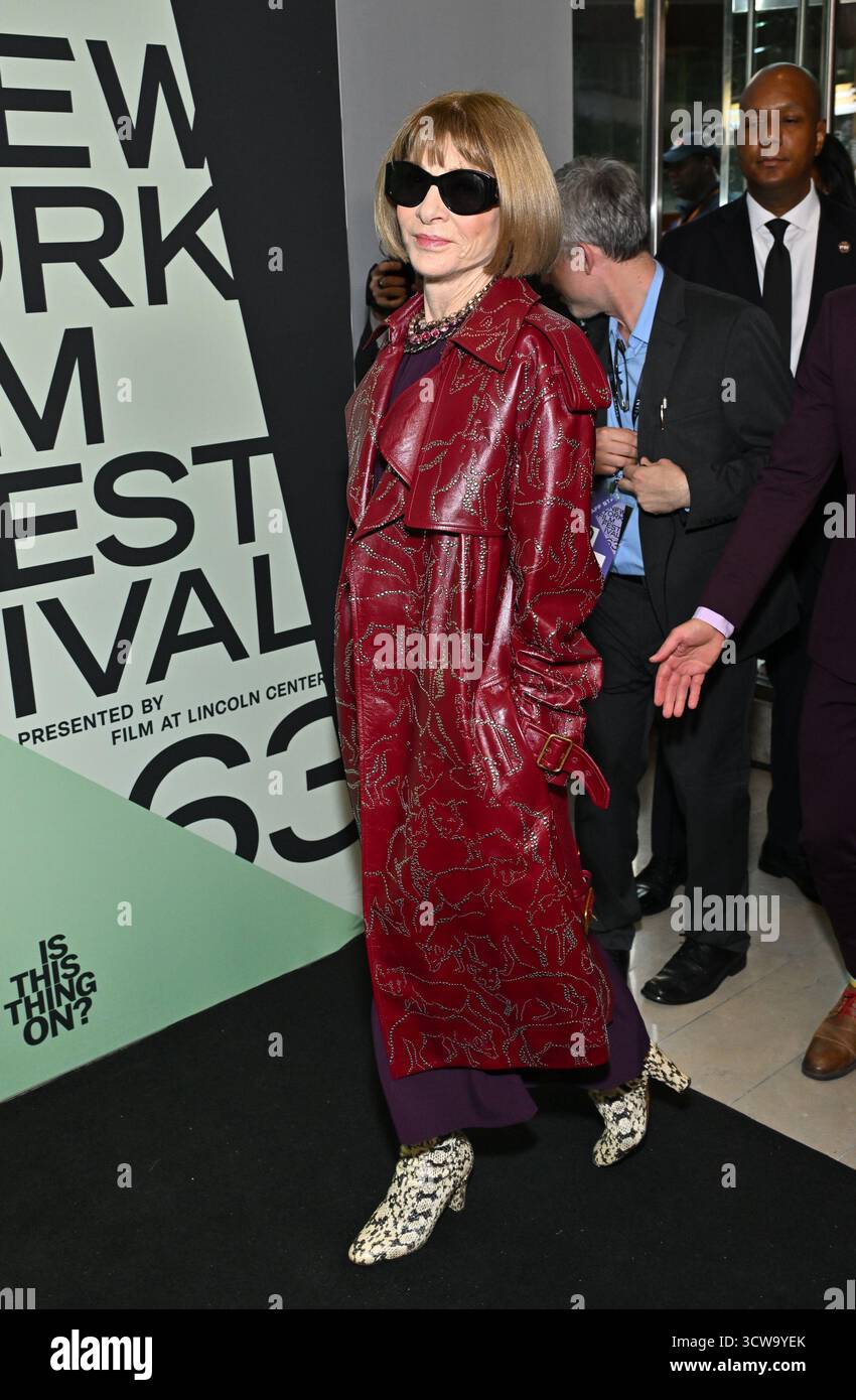 Anna Wintour attends the premiere of "Is This Thing On?" at Alice Tully ...
