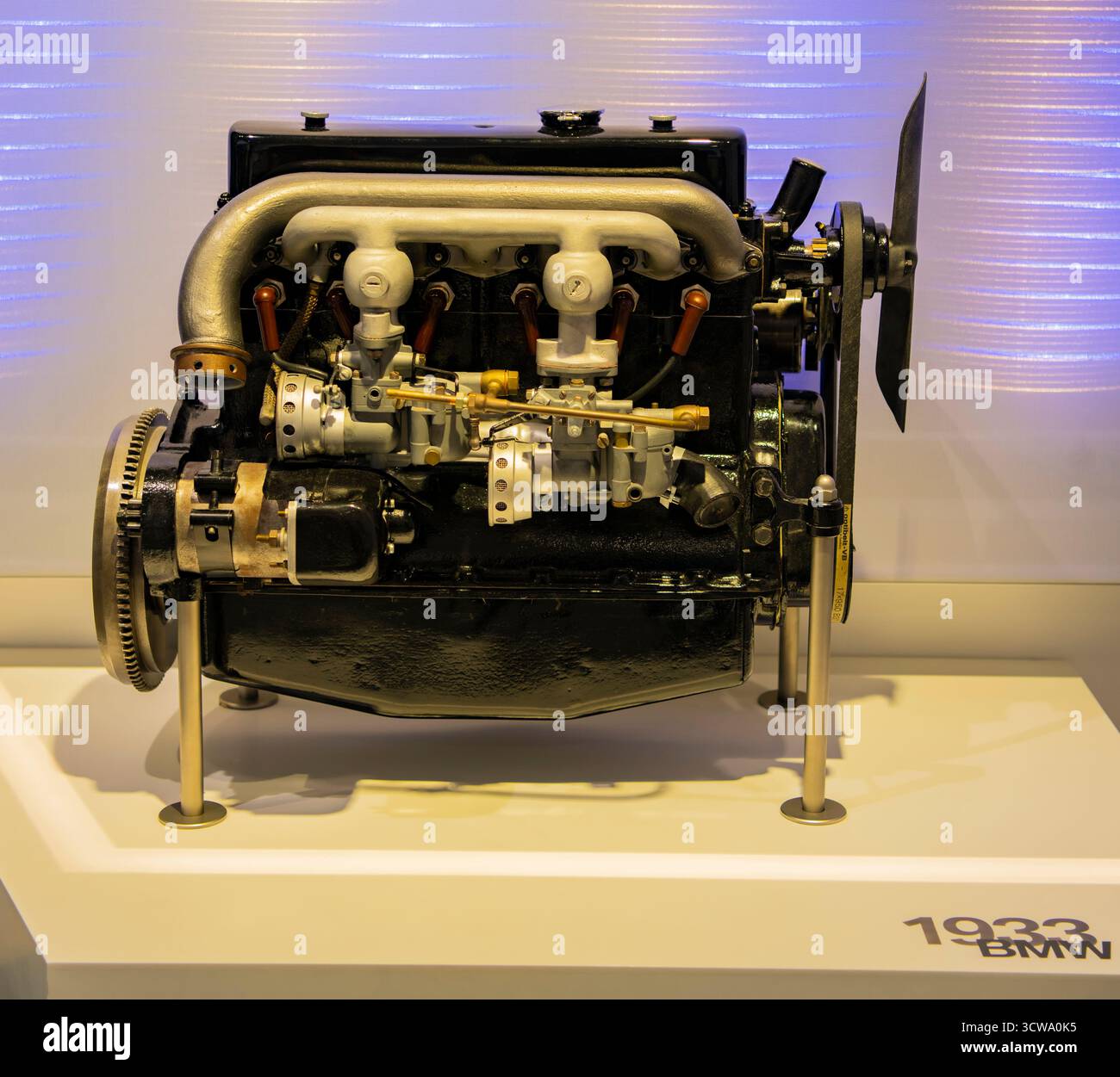 BMW M78 Engine at BMW Museum in Munich, Germany Stock Photo - Alamy