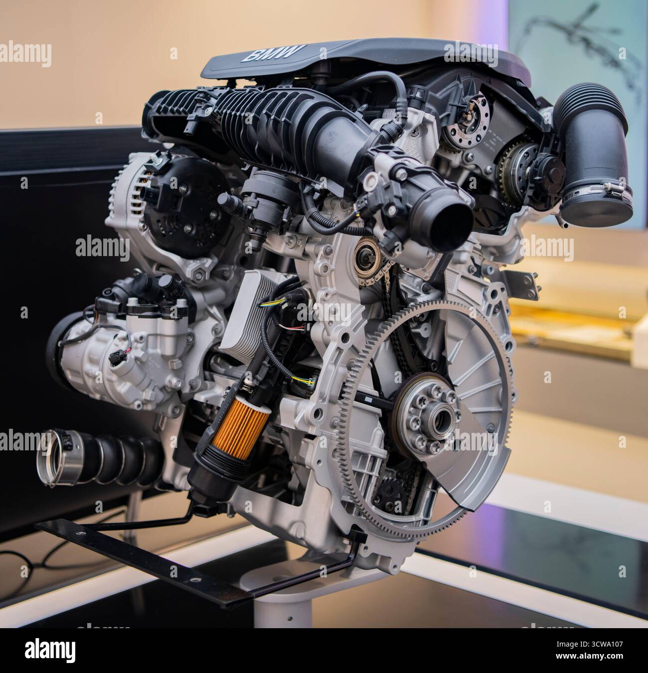 Bmw b48 hi-res stock photography and images - Alamy