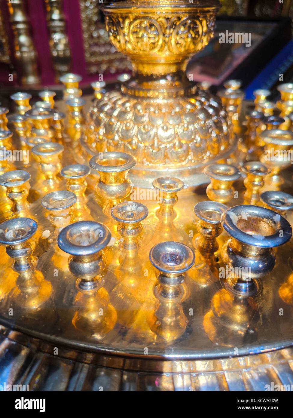 Small candle in church detail hi-res stock photography and images - Alamy