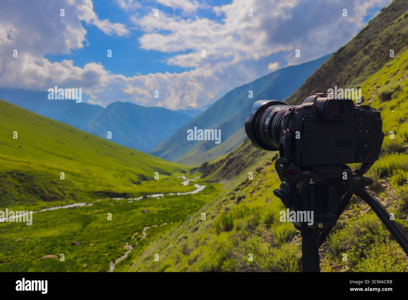Camera filming serene mountains hi-res stock photography and images - Alamy