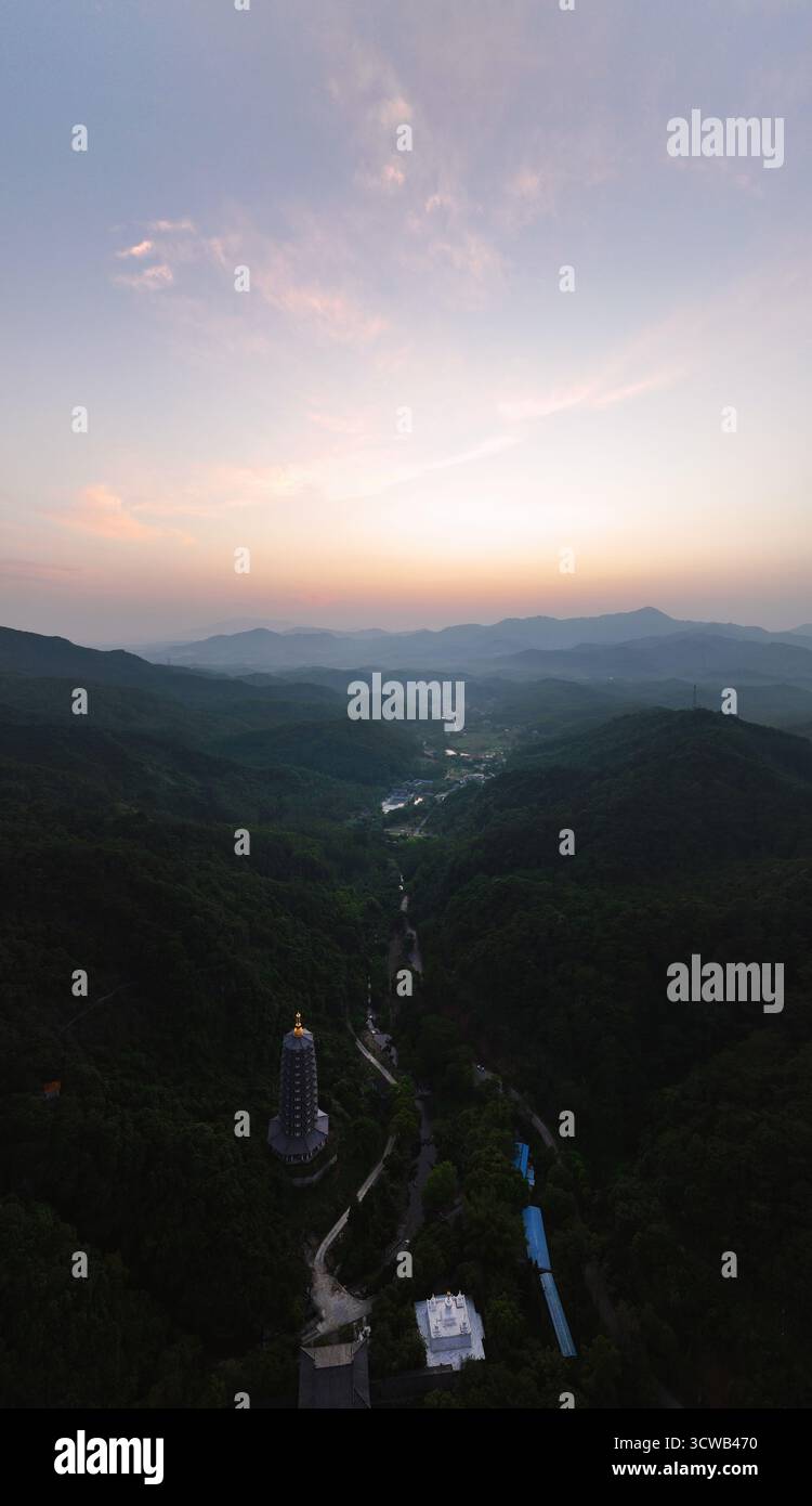 Xuande ancient temple hi-res stock photography and images - Alamy