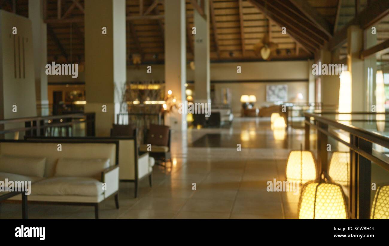 Blurred hotel lobby elegant seating hi-res stock photography and images ...