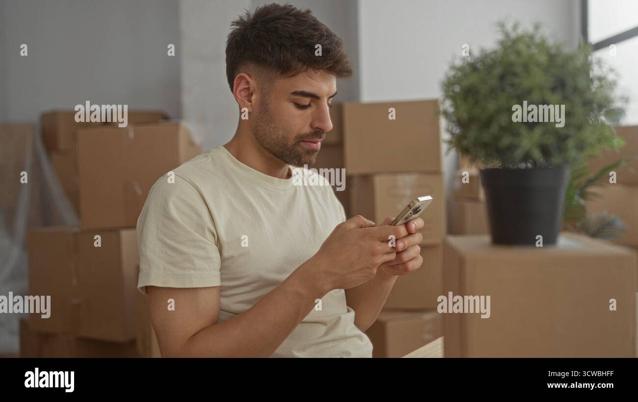 Modern smartphone screen transition green hi-res stock photography and ...