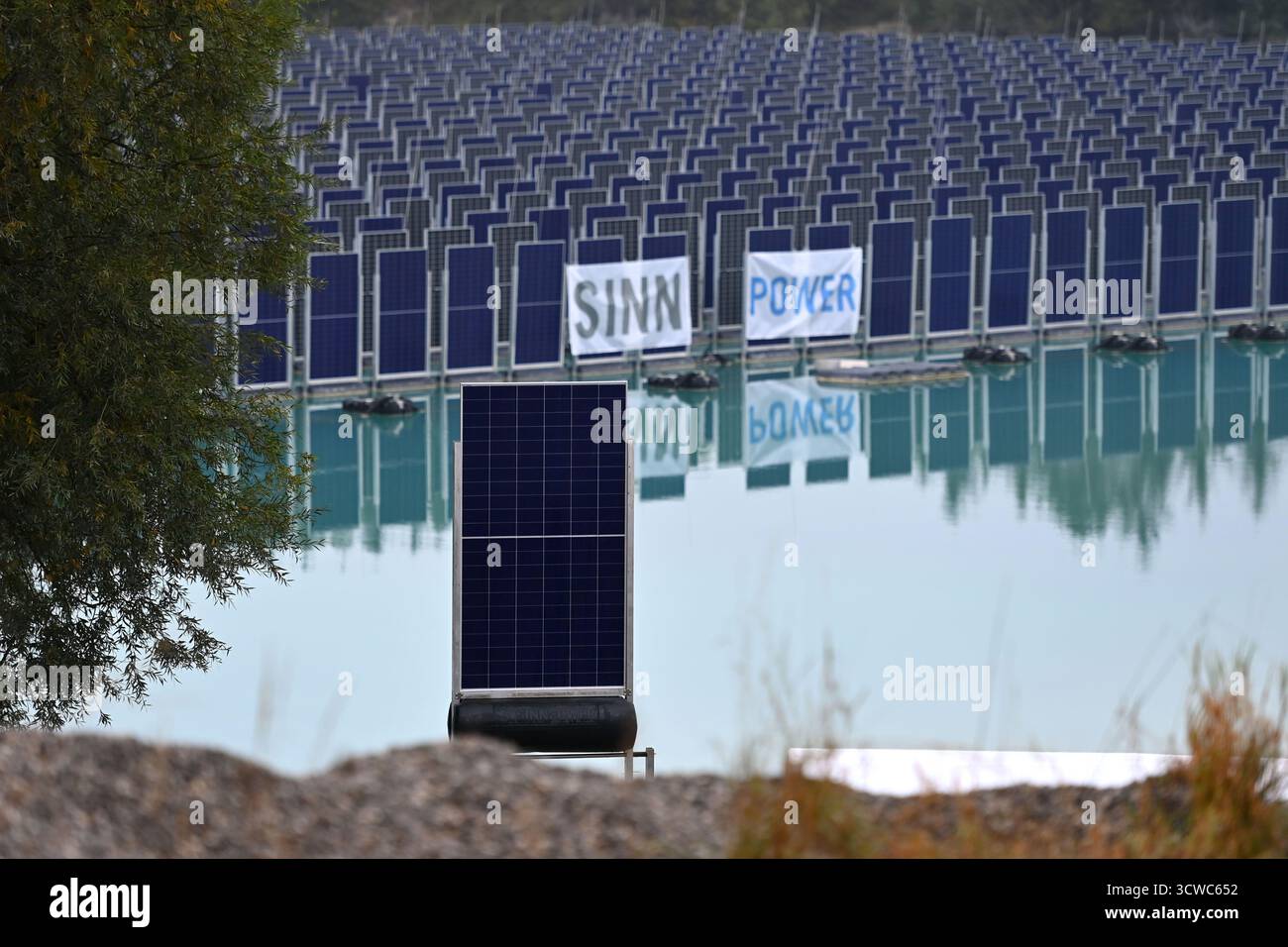 World premiere in Bavaria: Commissioning of the SKipp floating PV ...