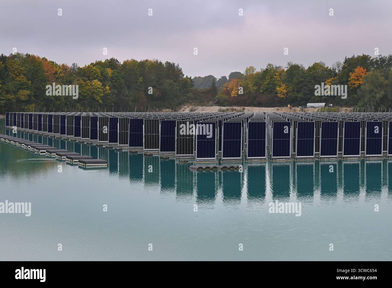 World premiere in Bavaria: Commissioning of the SKipp floating PV ...