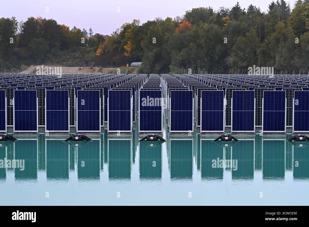 World premiere in Bavaria: Commissioning of the SKipp floating PV ...