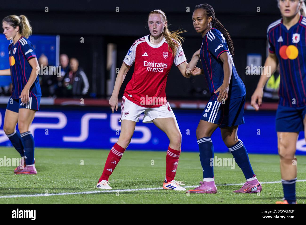 Marie antoinette katoto uwcl hi-res stock photography and images - Alamy