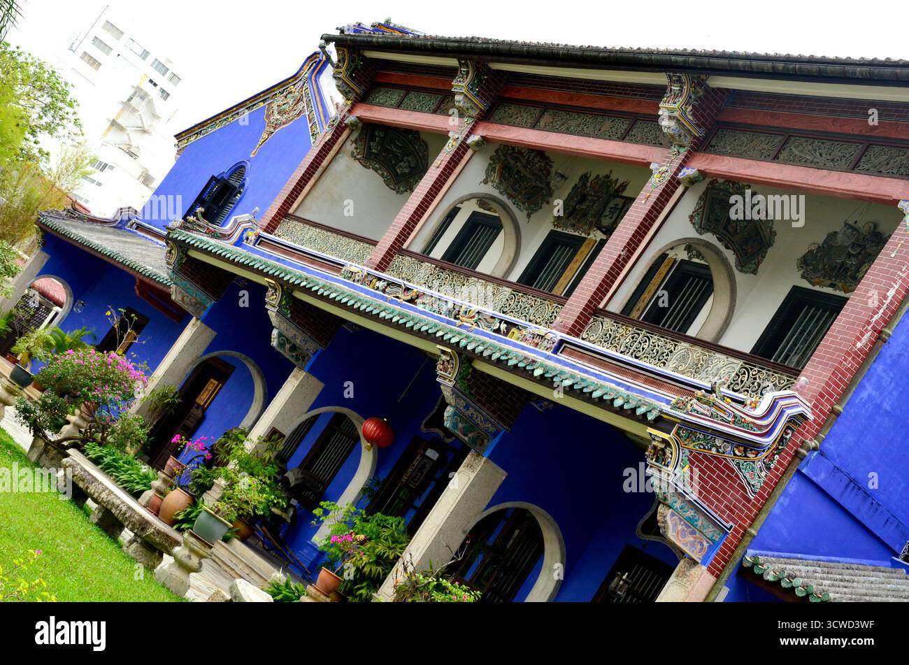 The iconic indigo-blue Cheong Fatt Tze Mansion in George Town, Penang ...
