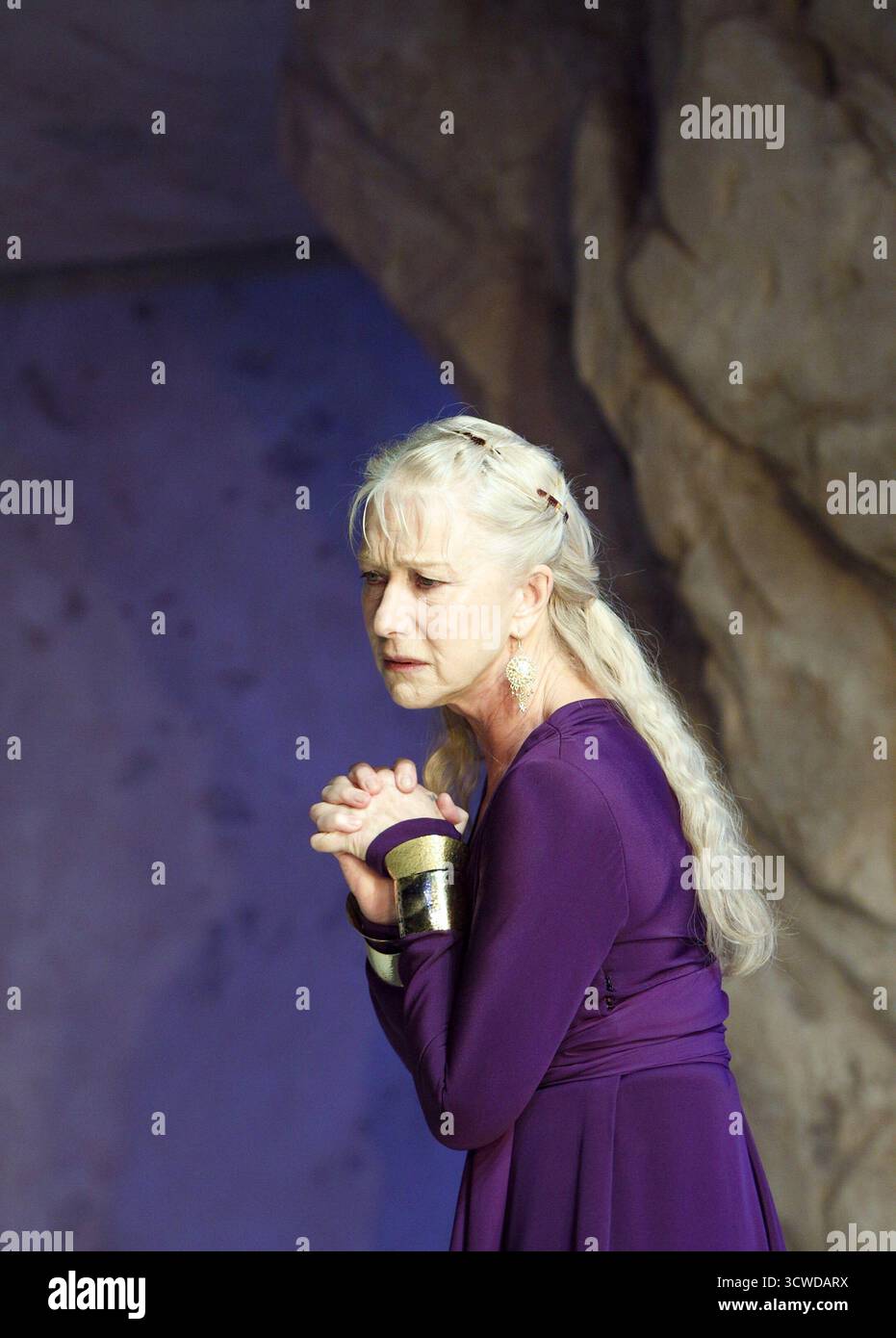 Helen Mirren (Phedre) in PHEDRE by Racine at the Lyttelton Theatre ...