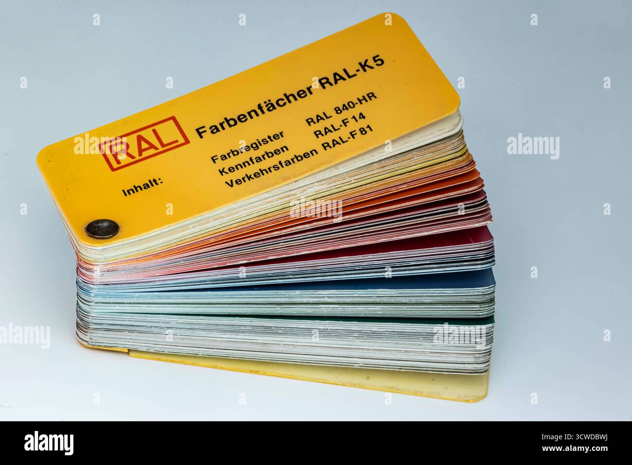 RAL Farbfächer. // 08.10.2025. Stuttgart, Baden-Württemberg ...