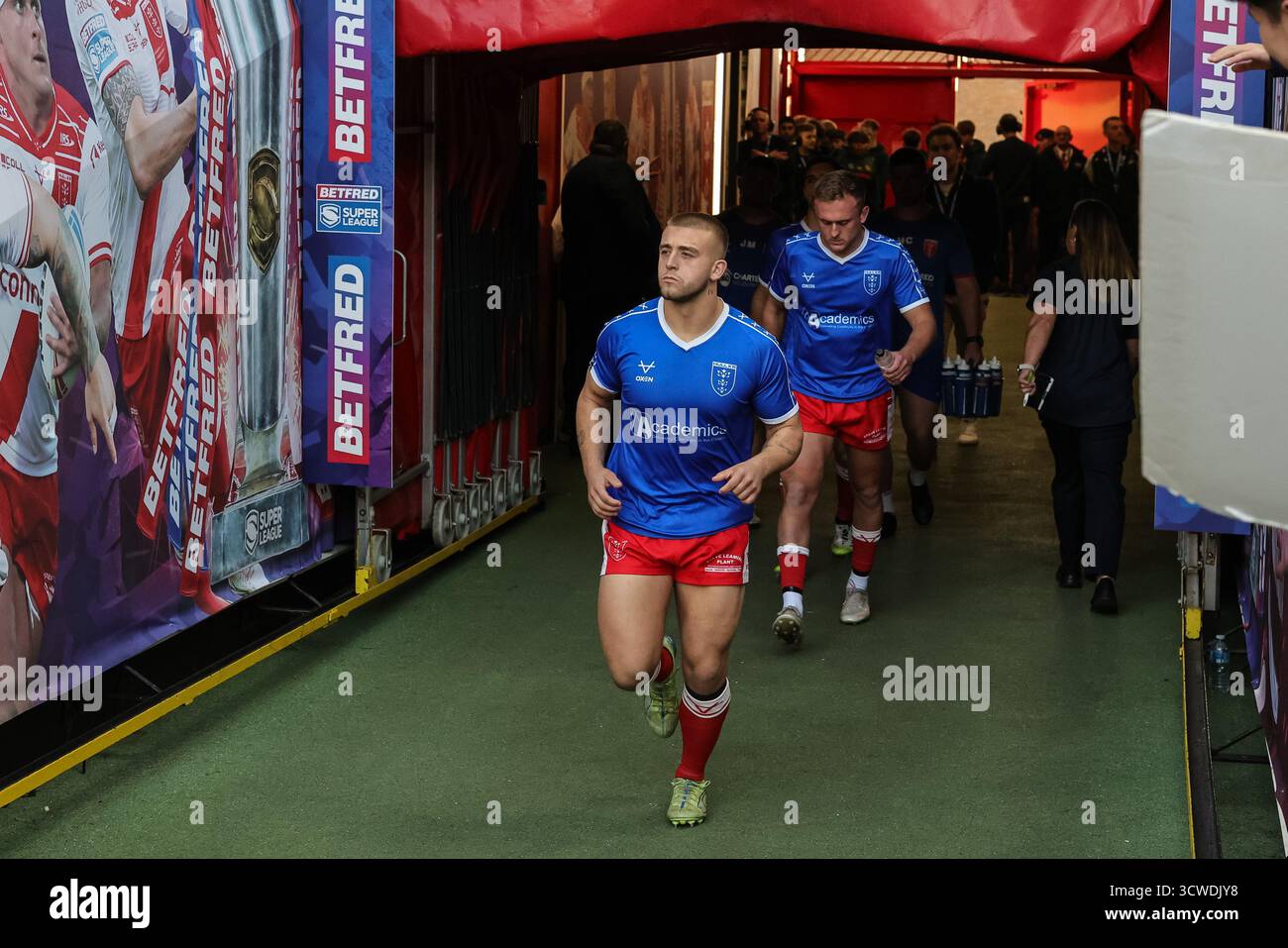 Mikey Lewis of Hull KR in the pre-game warm up during the 2025 Betfred ...