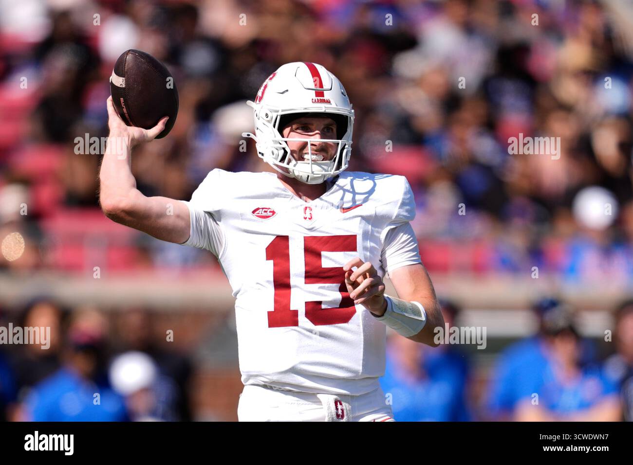 Stanford quarterback Ben Gulbranson (15) throws a pass during the first ...