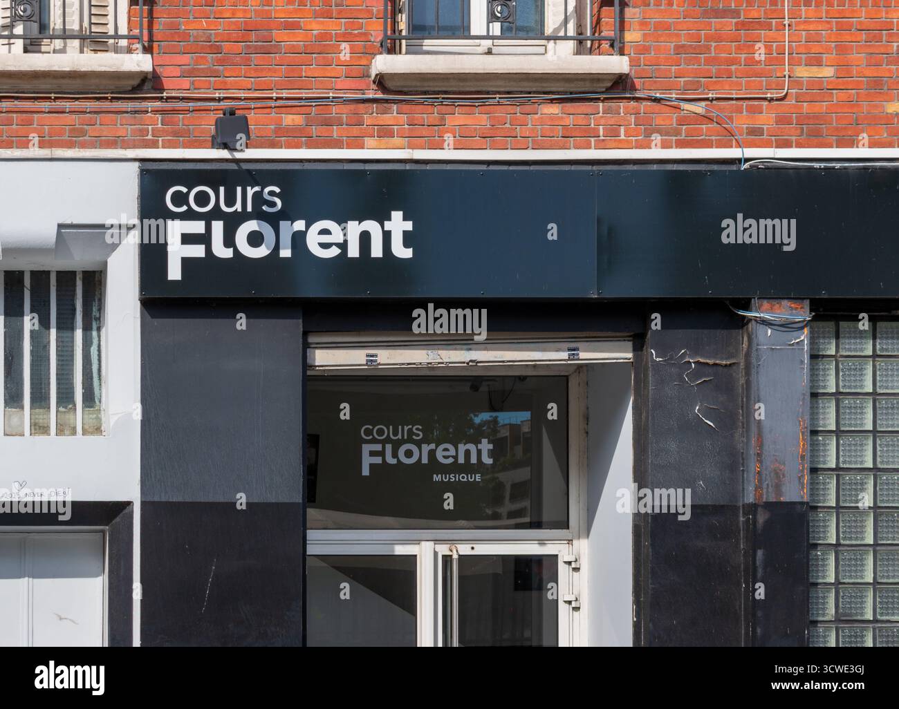Paris, France - 09 10 2025 : Cours Florent, a school that trains ...