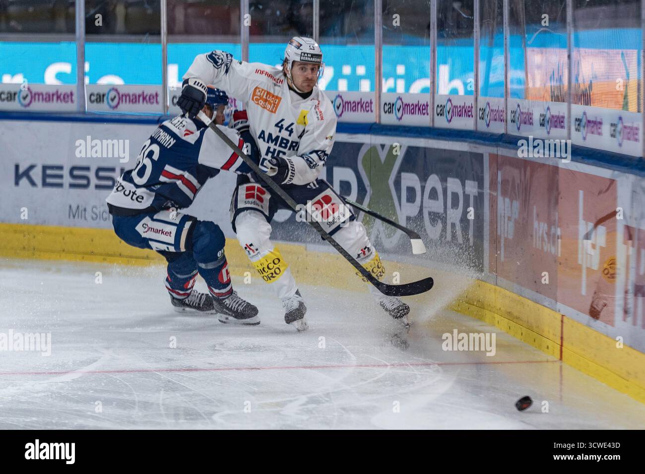 11/10/2025, Zurich, Swiss Life Arena, NL: ZSC Lions - HC Ambri-Piotta ...