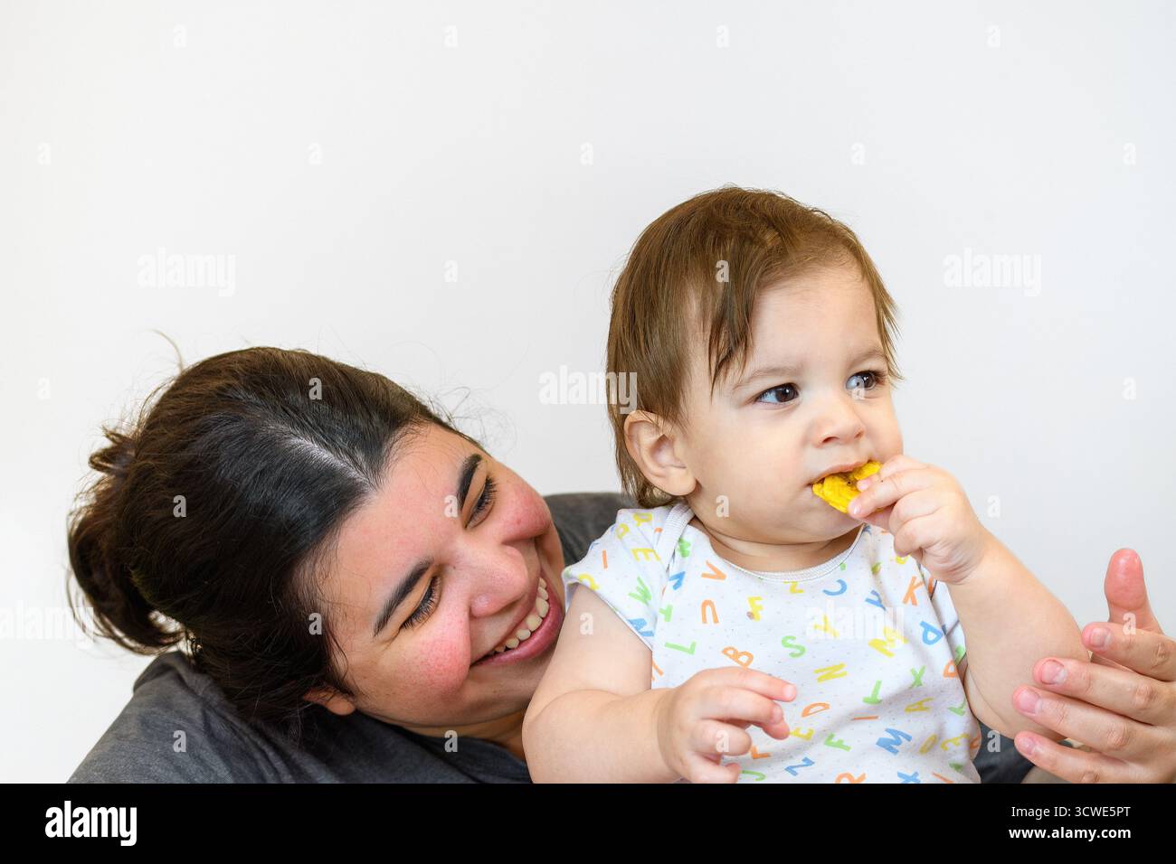 mother child boy kid, authentic real family Stock Photo - Alamy