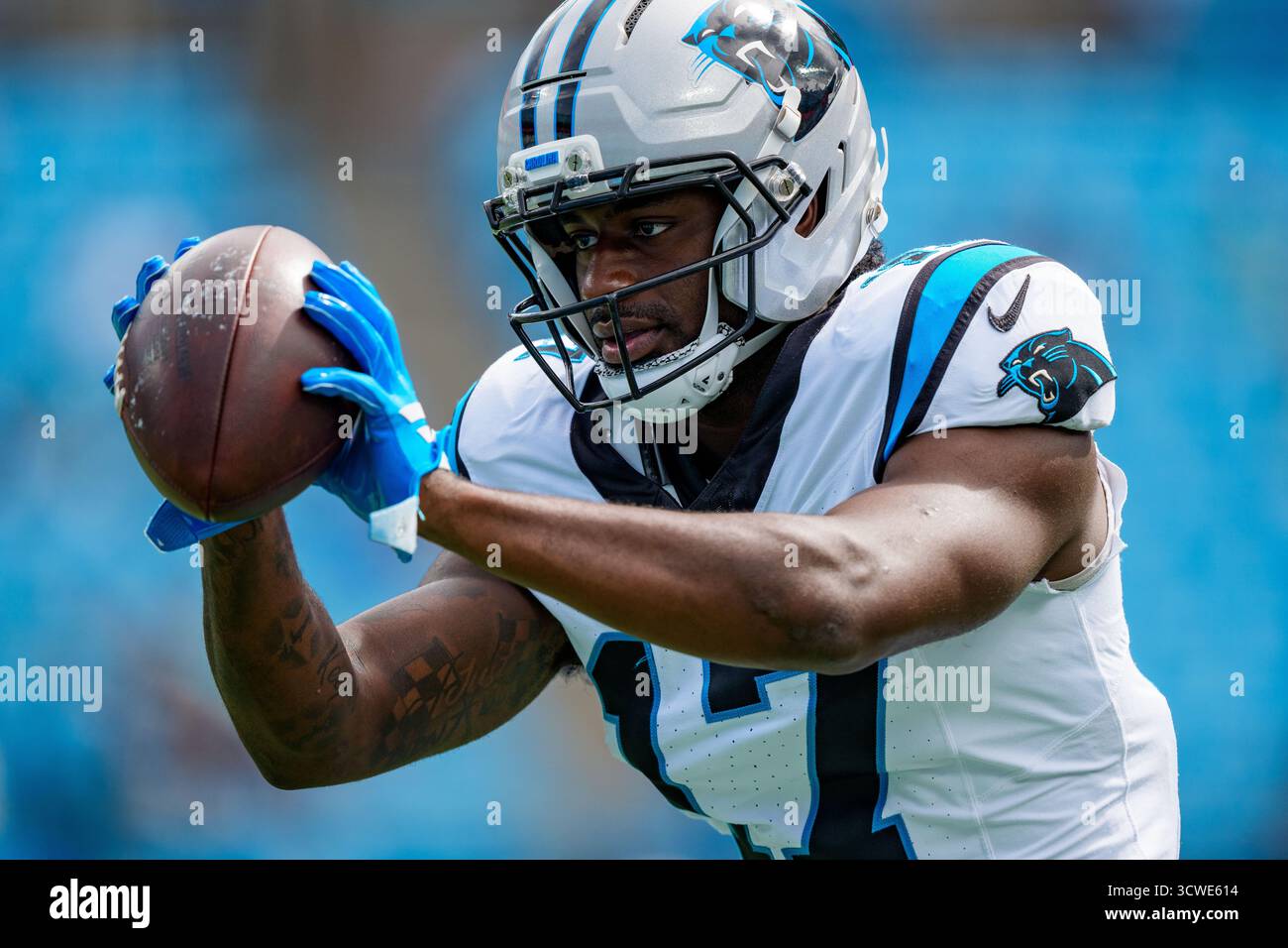 Carolina Panthers wide receiver Xavier Legette (17) warms up during an ...