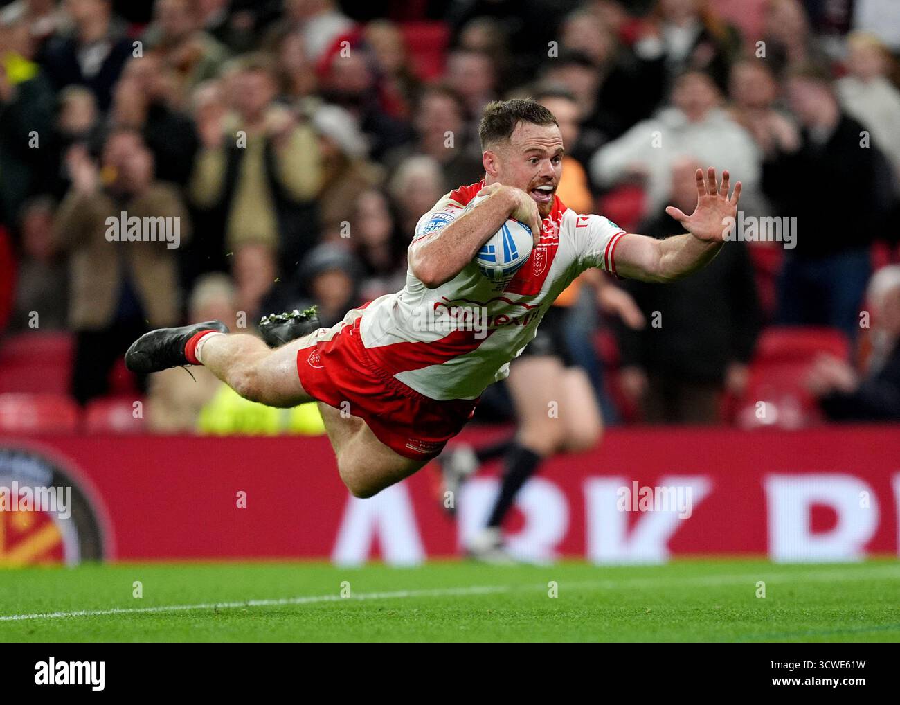 Hull KR's Joe Burgess scores his second try during the Betfred Super ...