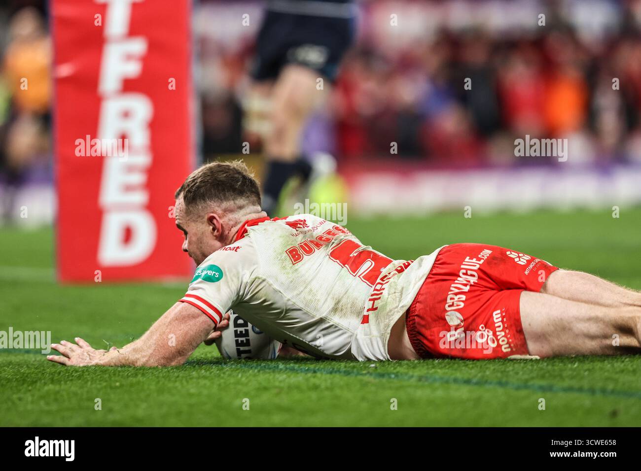Joe Burgess of Hull KR goes over for a try making it 22-6 during the ...