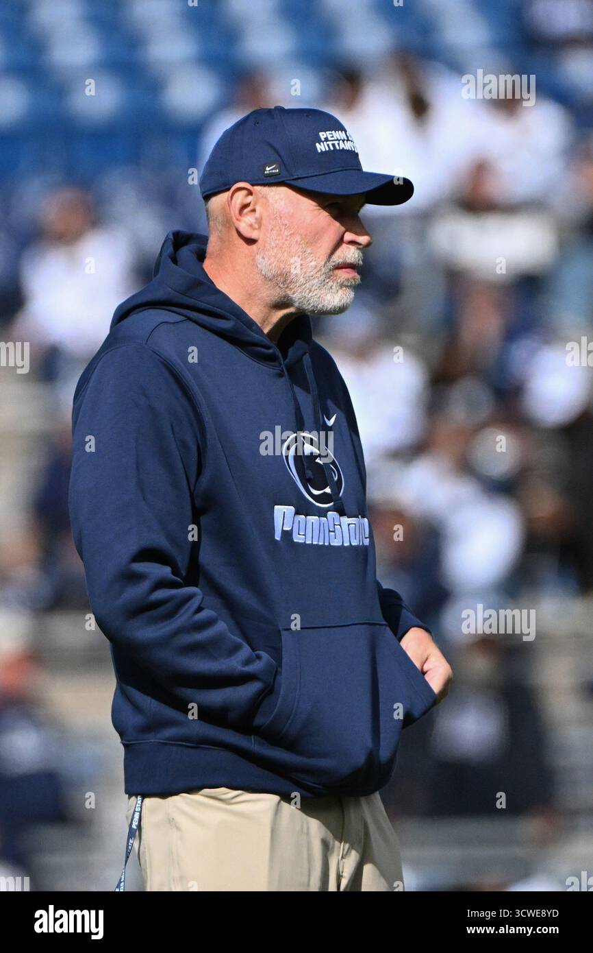 Penn State defensive coordinator Jim Knowles walks the field before an ...