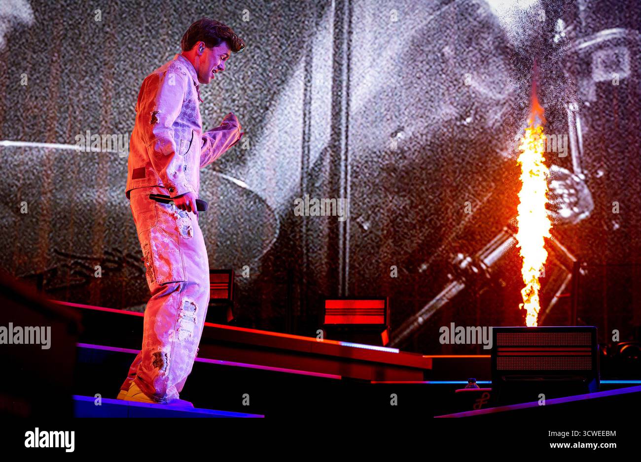 ROTTERDAM - Singer Flemming performing at Rotterdam Ahoy. It's his ...