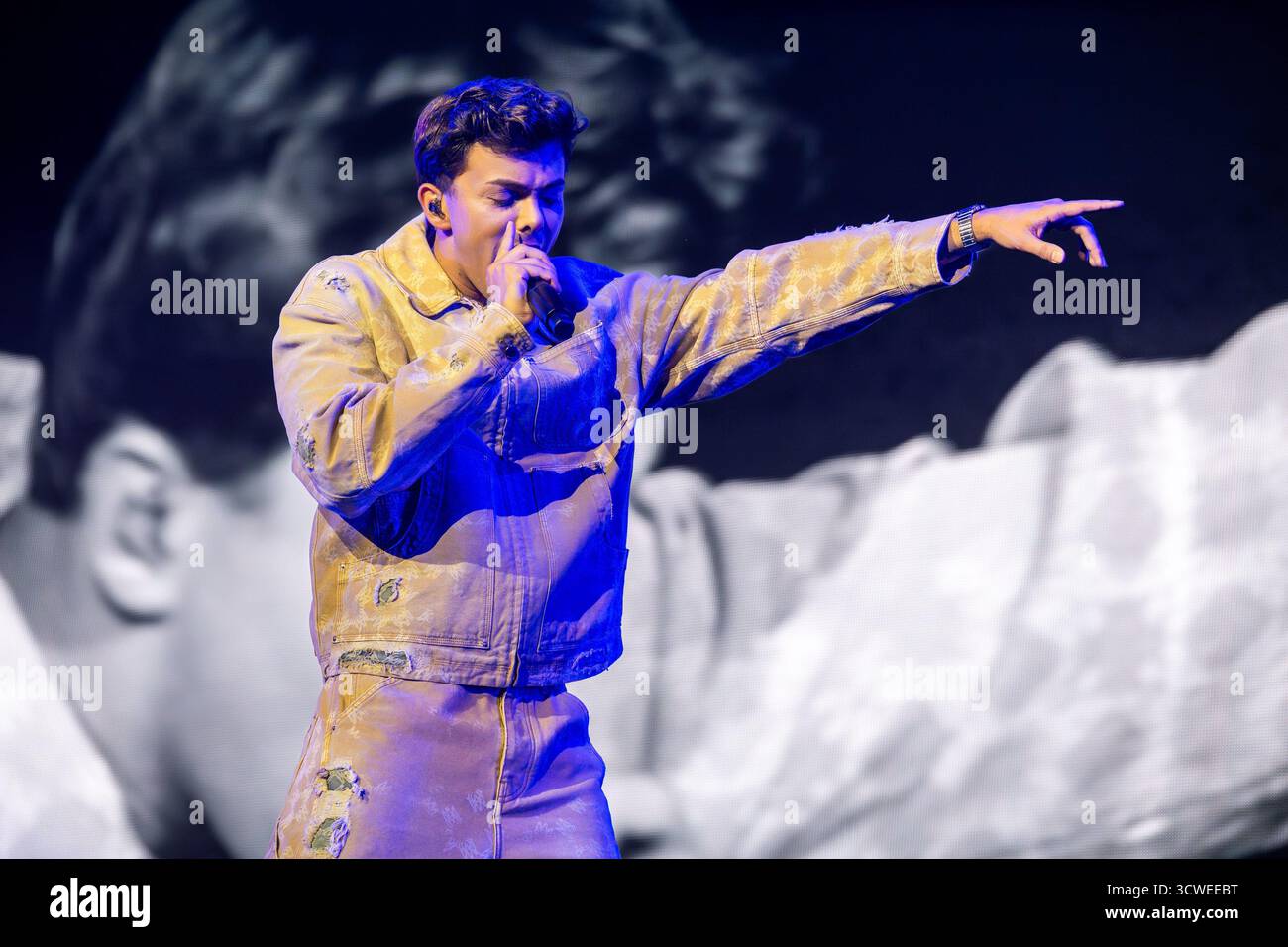 ROTTERDAM - Singer Flemming performing at Rotterdam Ahoy. It's his ...