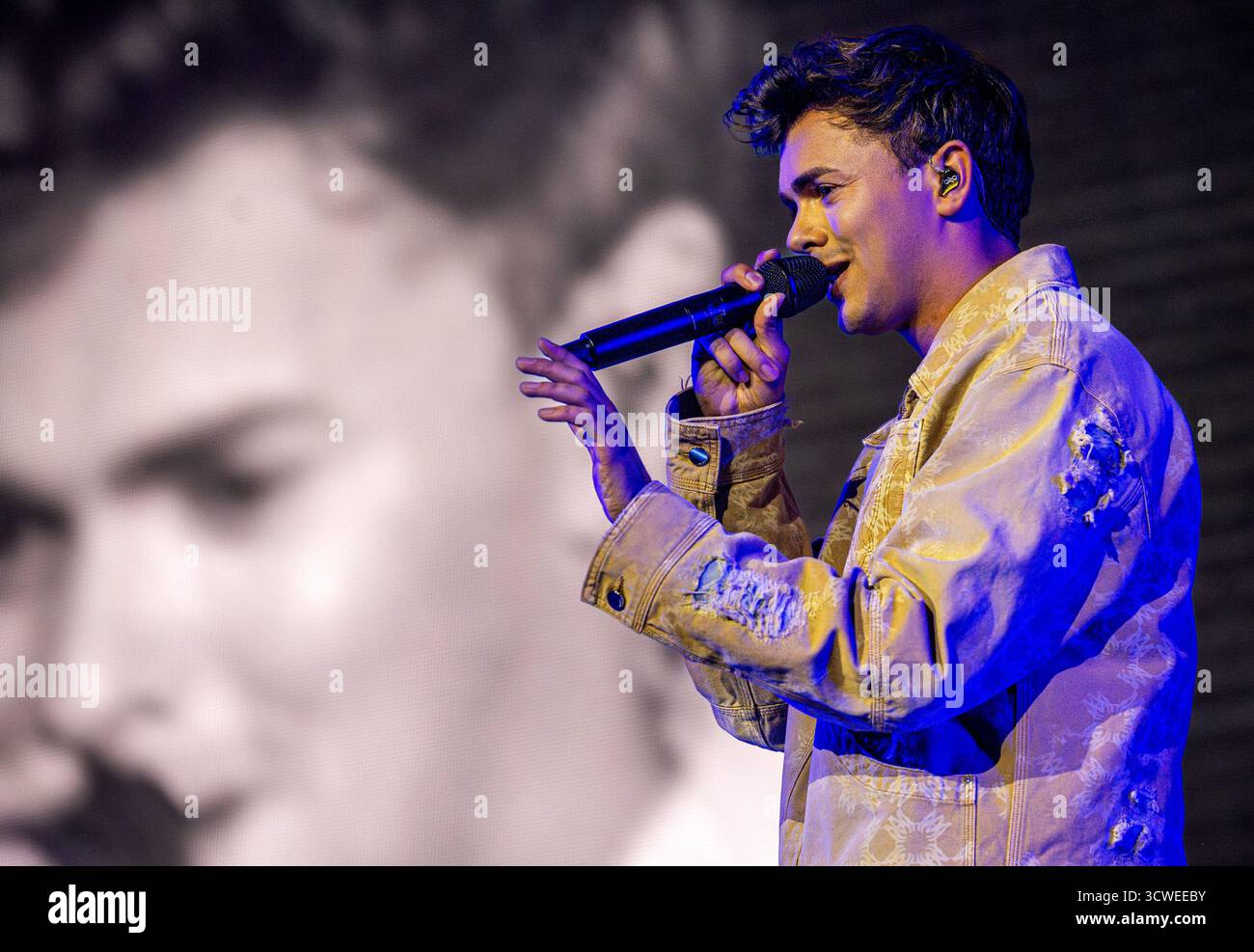 ROTTERDAM - Singer Flemming performing at Rotterdam Ahoy. It's his ...