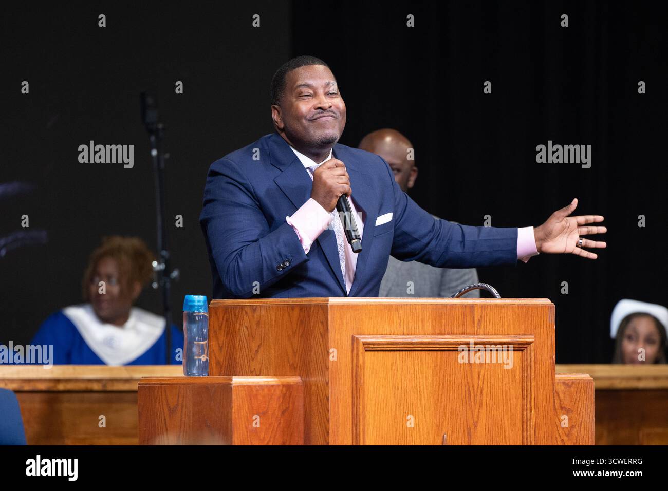 Humble, USA. 05th Oct, 2025. Pastor Dr. E. Dewey Smith, Jr. speaks on ...