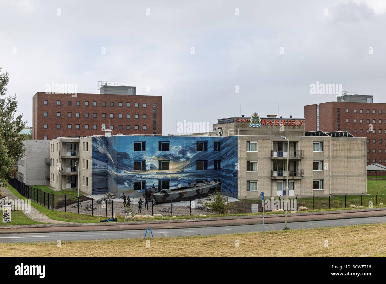 Marine corps mural hi-res stock photography and images - Alamy