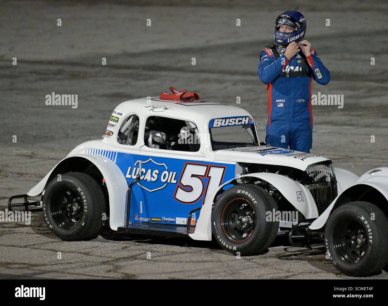 LAS VEGAS, NV - OCTOBER 11: Kyle Busch (51) exits his race car ...