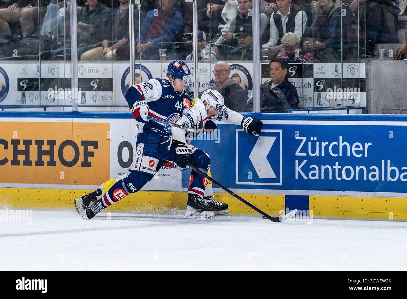 11/10/2025, Zurich, Swiss Life Arena, NL: ZSC Lions - HC Ambri-Piotta ...