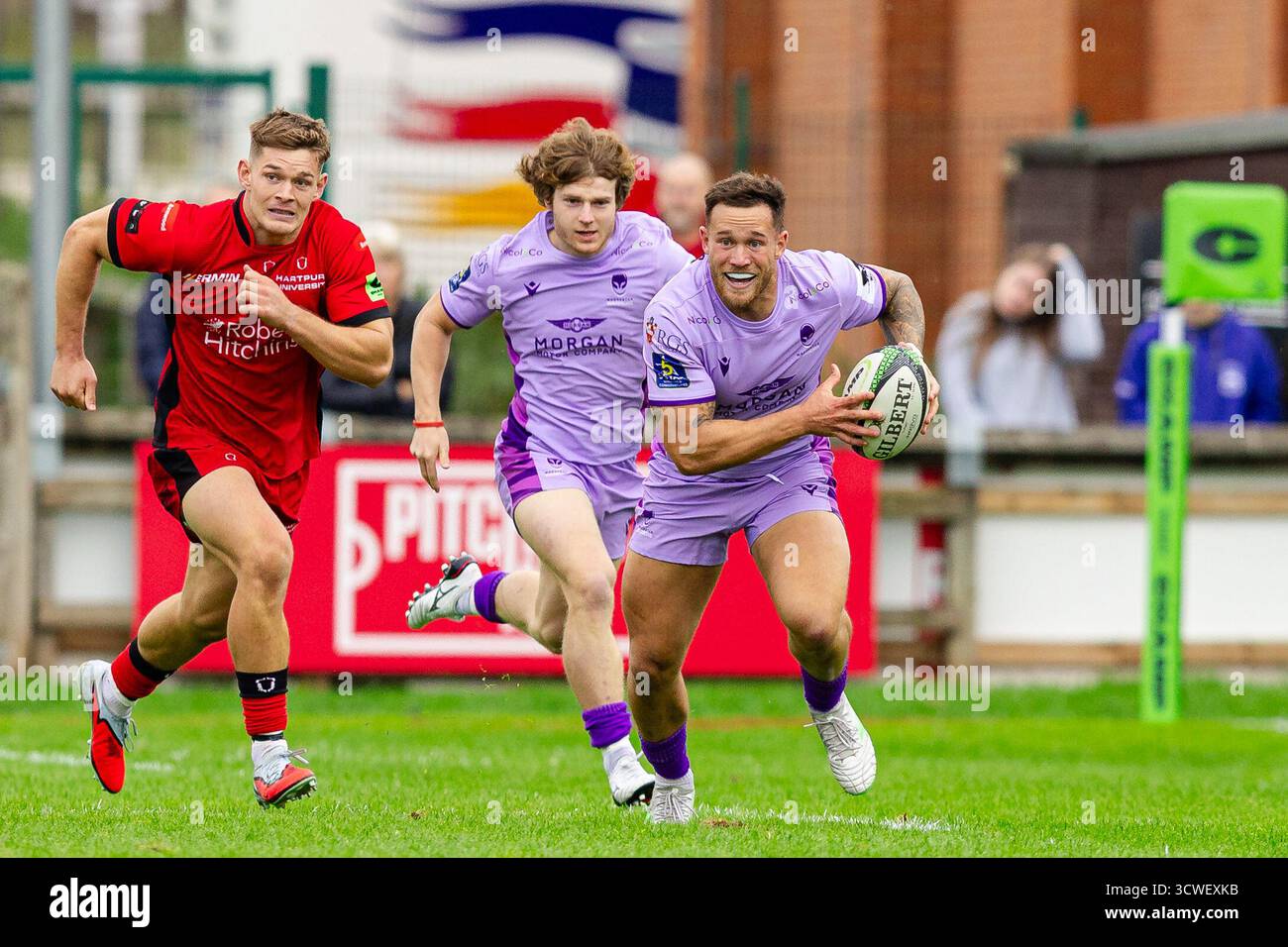 Hartpury, England, UK, 11 October 2025. Tom Seabrook of Worcester ...