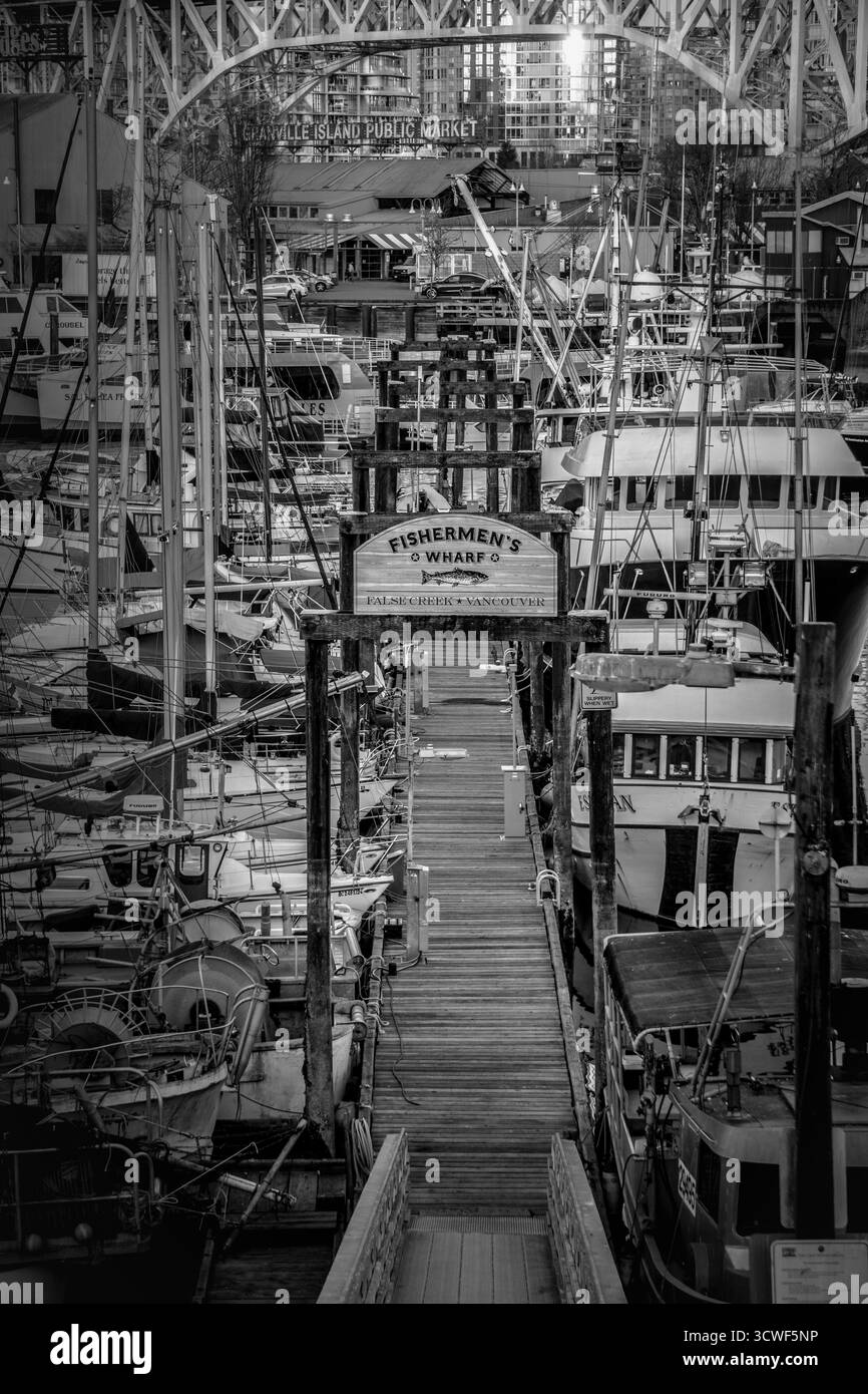 Picturesque waterfront scene boats scenic Black and White Stock Photos ...